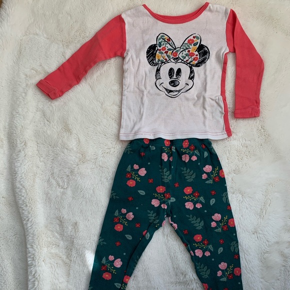 Disney | Pajamas | Minnie Mouse Pajama Set | Poshmark